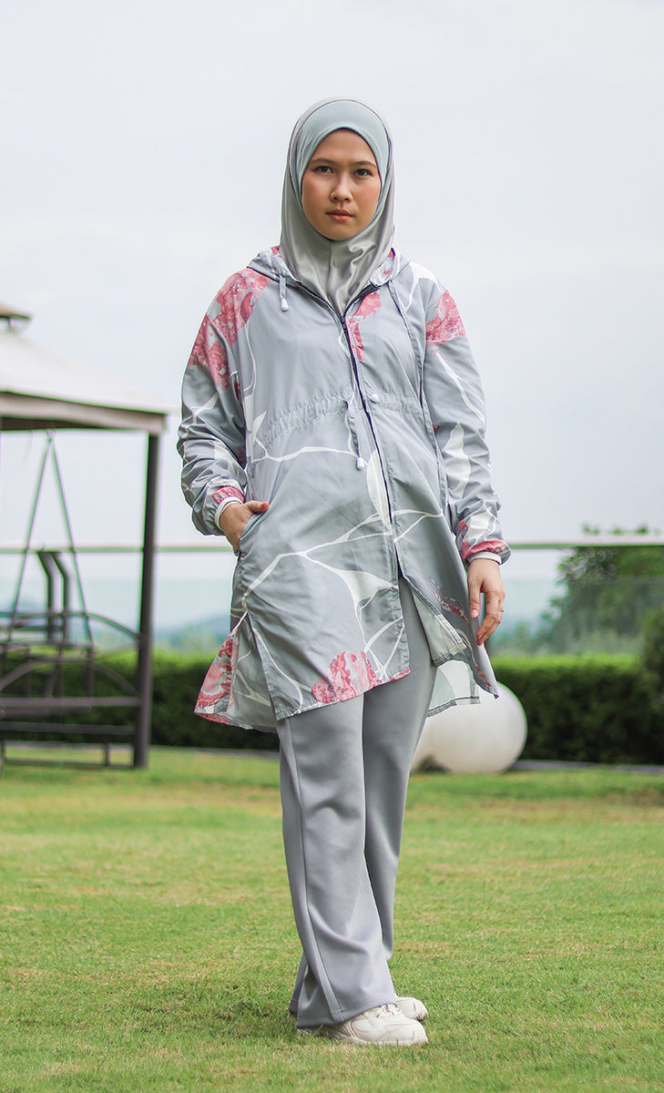 Kimbreaker Florentia - Blush blossom - Muslimah Modest Windbreaker – KIMYRA