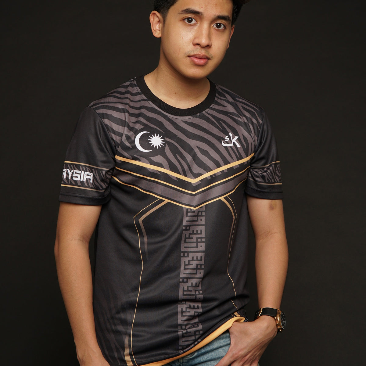 KMS 01 - BLACK GOLD SHORT SLEEVE - KIMYRA Jersey Malaysia 4.0